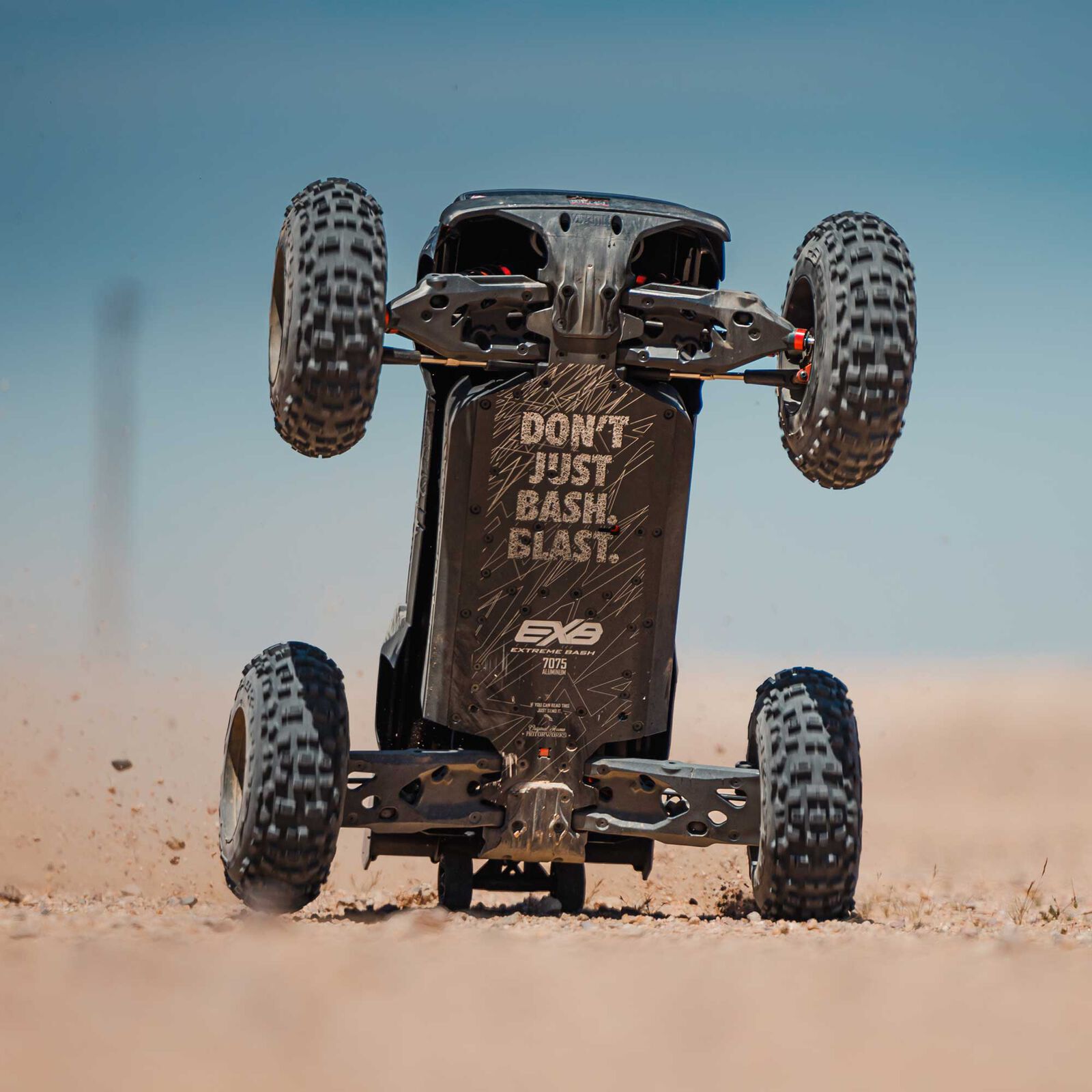 1/5 OUTCAST 8S EXB AVC 4X4 RTR Brushless Stunt Truck, Black | ARRMA