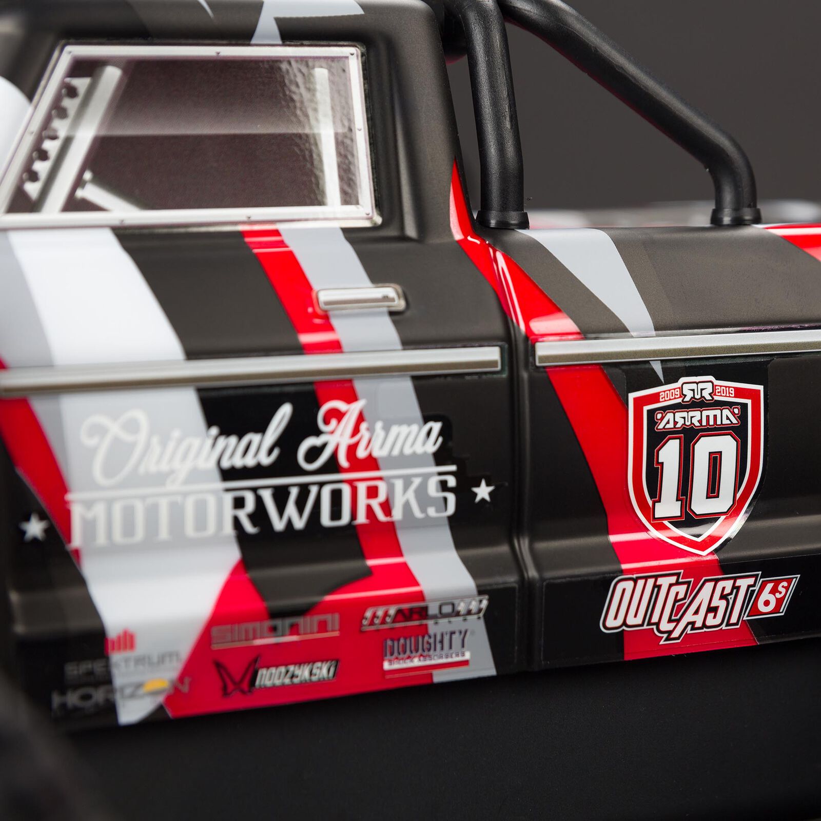 1/8 OUTCAST 6S 4X4 RTR Brushless Stunt Truck, Limited Edition | ARRMA