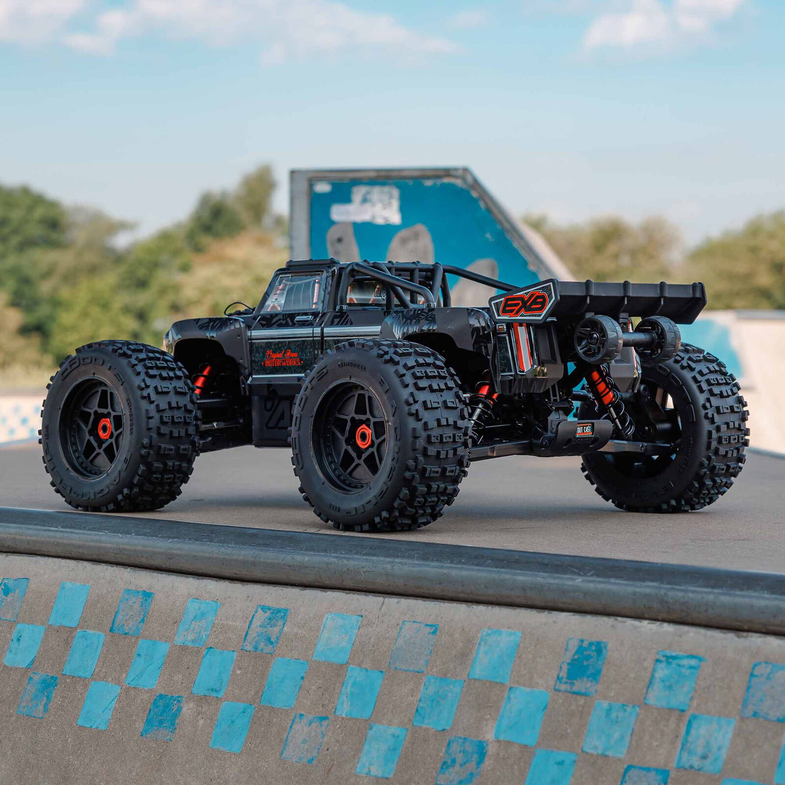 1/5 OUTCAST 8S EXB AVC 4X4 RTR Brushless Stunt Truck, Black | ARRMA